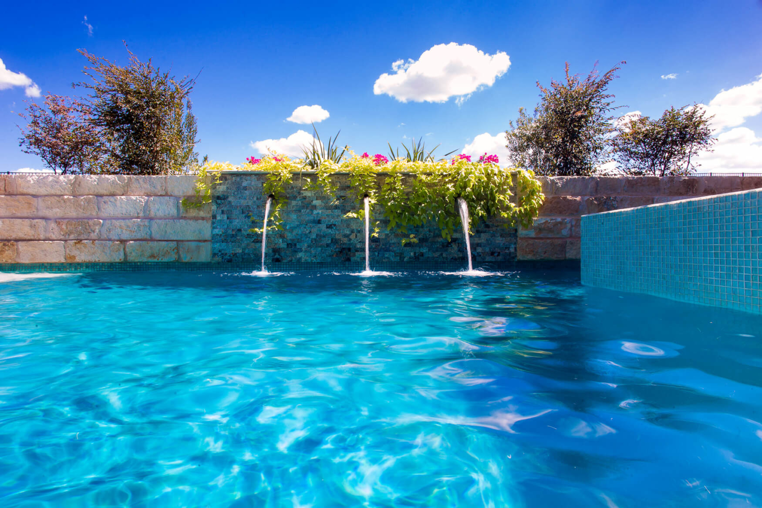 Horseshoe Bay Pool Construction | Blue Hole Pools